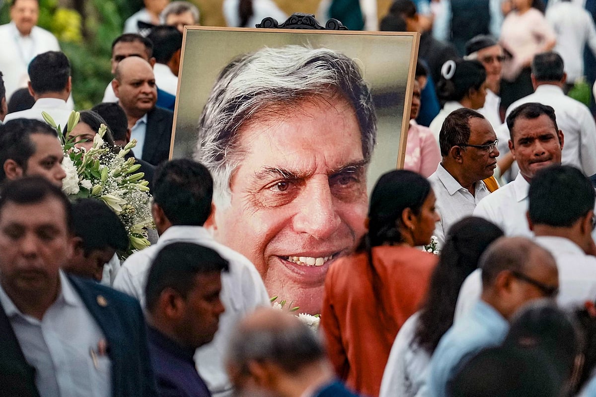India bids emotional farewell to Ratan Tata with full state honour, his ...