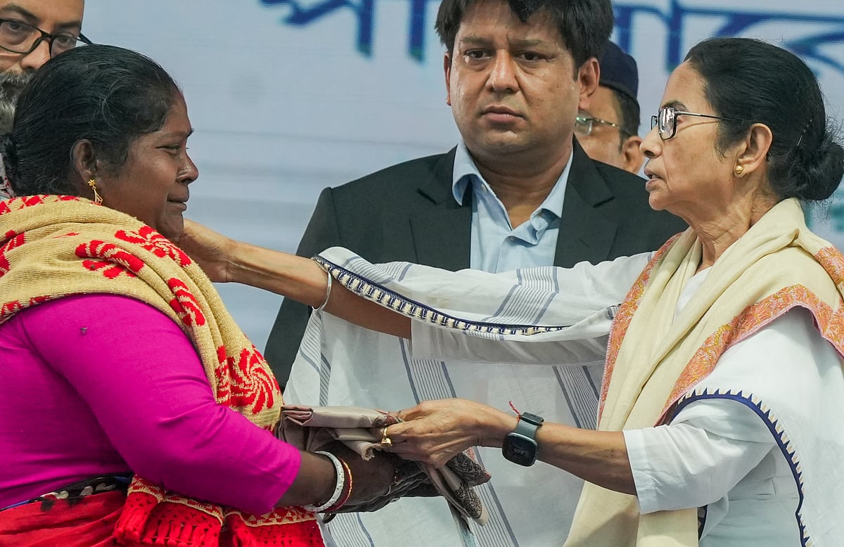 Indian fishermen beaten up in Bangladesh jail, says Mamata after ...