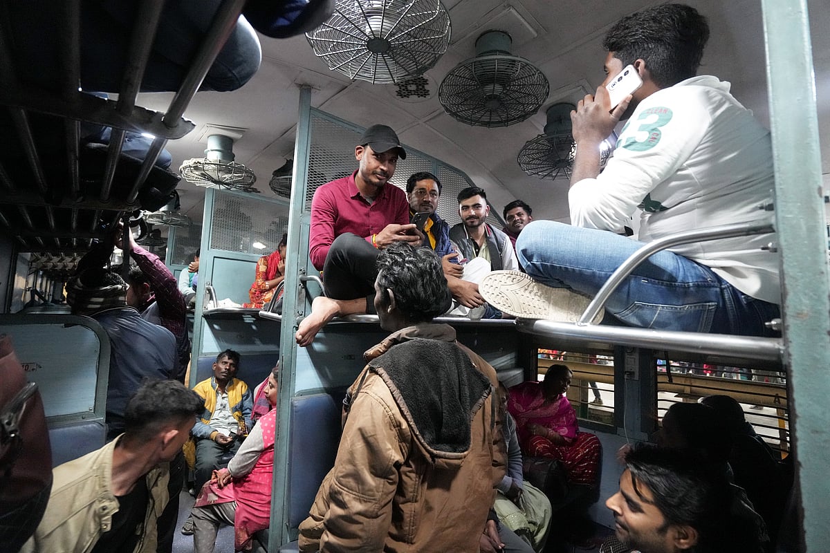 A day after the stampede, New Delhi railway station still remains ...
