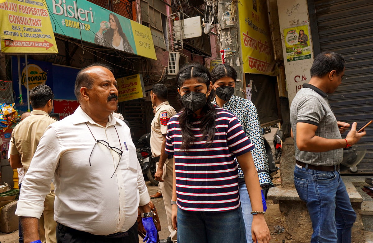 'Save us' | Recount of residents' bid to escape from Govindpuri fire ...