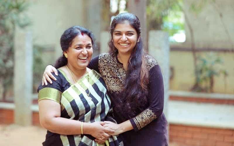 It Really Is A Blessing To Have Fans For Your Voice: Mother-Daughter ...