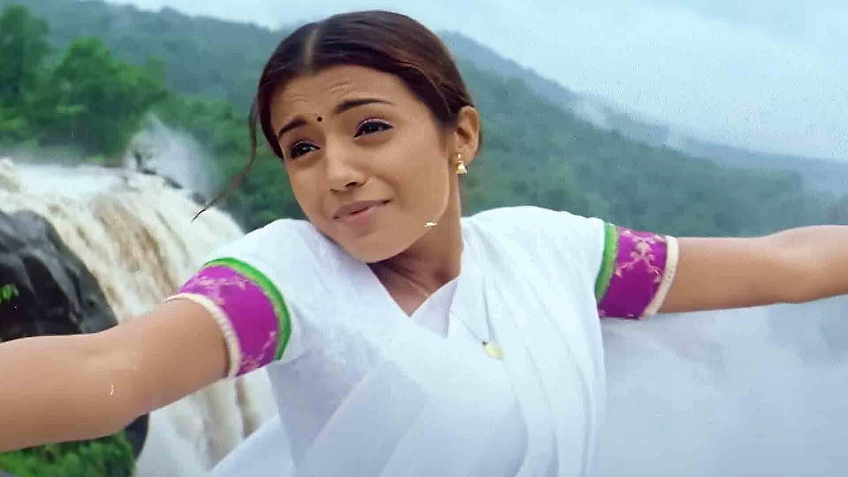 Trisha Stills In Lesa Lesa