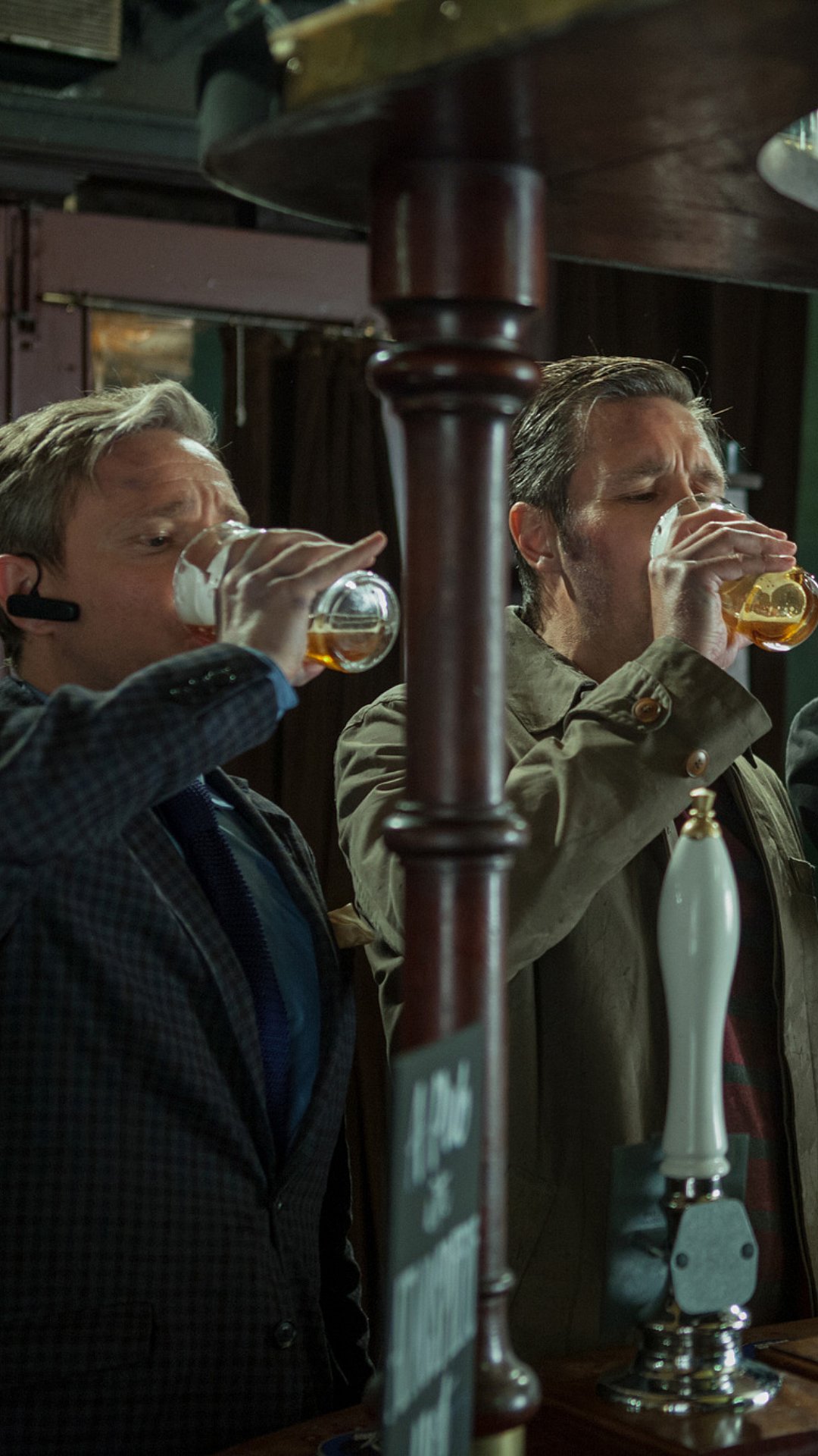 7 Movies That Take Place in a Bar
