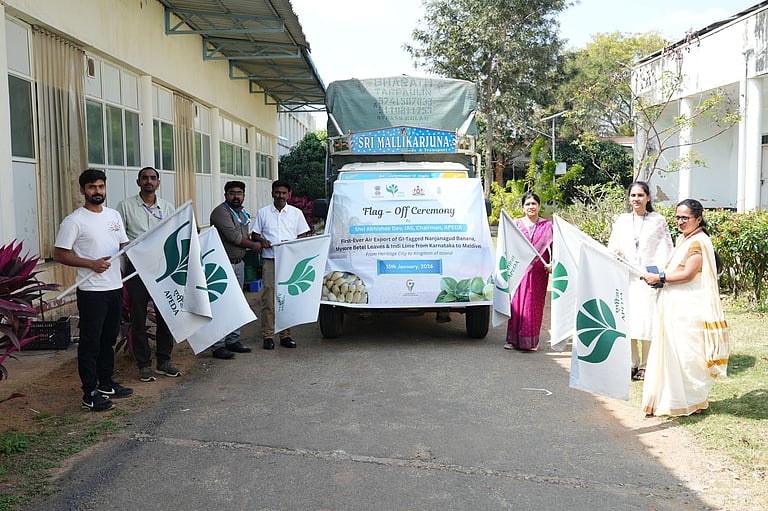 India flags off first-ever air shipment of Karnataka’s GI-tagged ...