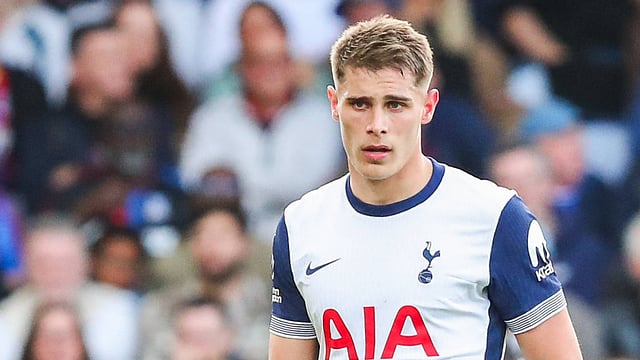 Tottenham 'very reluctant' to accept Micky Van de Ven offer amid ...