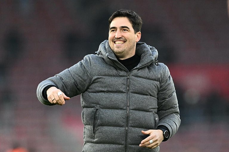 This is how much Andoni Iraola will earn after accepting Man United job ...