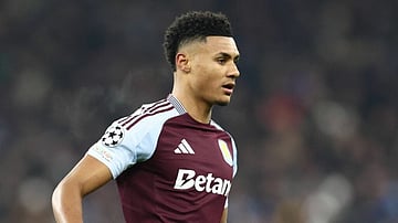 Ollie Watkins shocks Paul Merson in 'unbelievable' Aston Villa incident ...