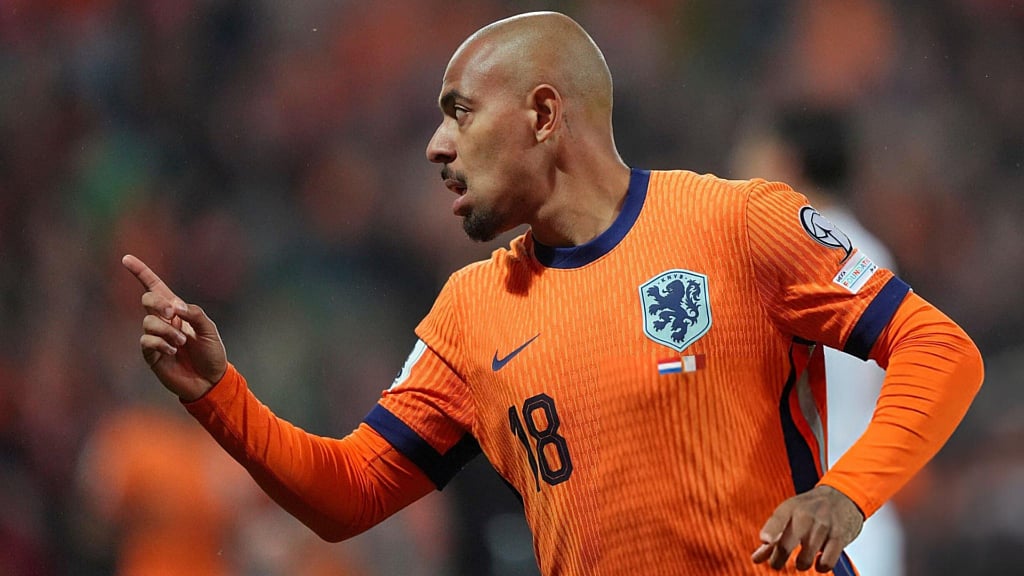 Keith Hackett fumes as Donyell Malen-Netherlands controversy re ...