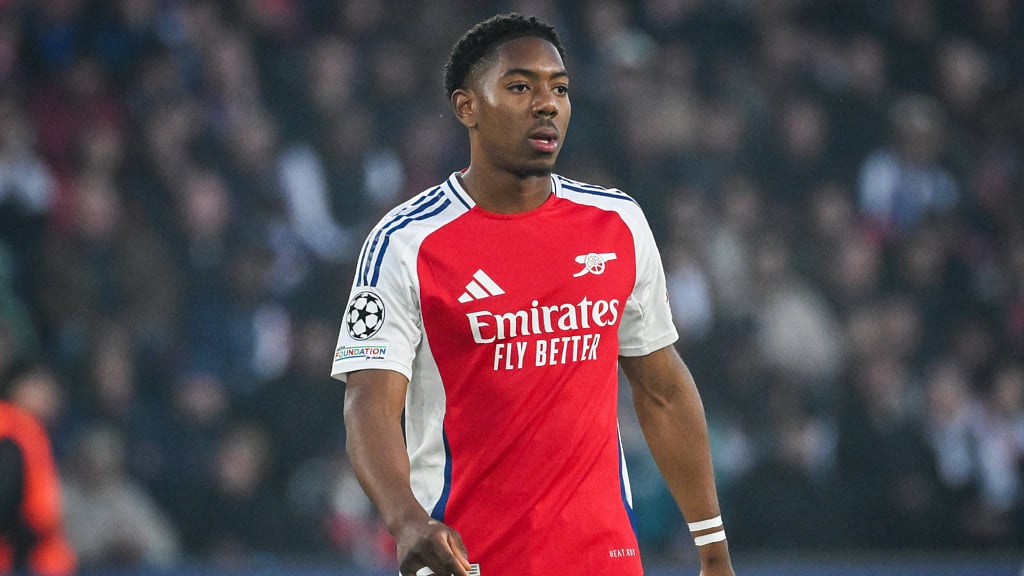 Arsenal respond to Chelsea's interest in 'shock' Myles Lewis-Skelly deal