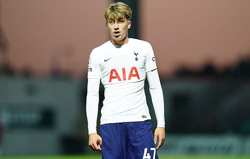 Tottenham insider: Clarke has been given another chance under Conte