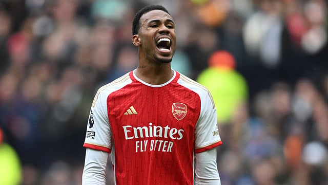 Noni Madueke sends one-word reaction after Gabriel Magalhaes Arsenal ...