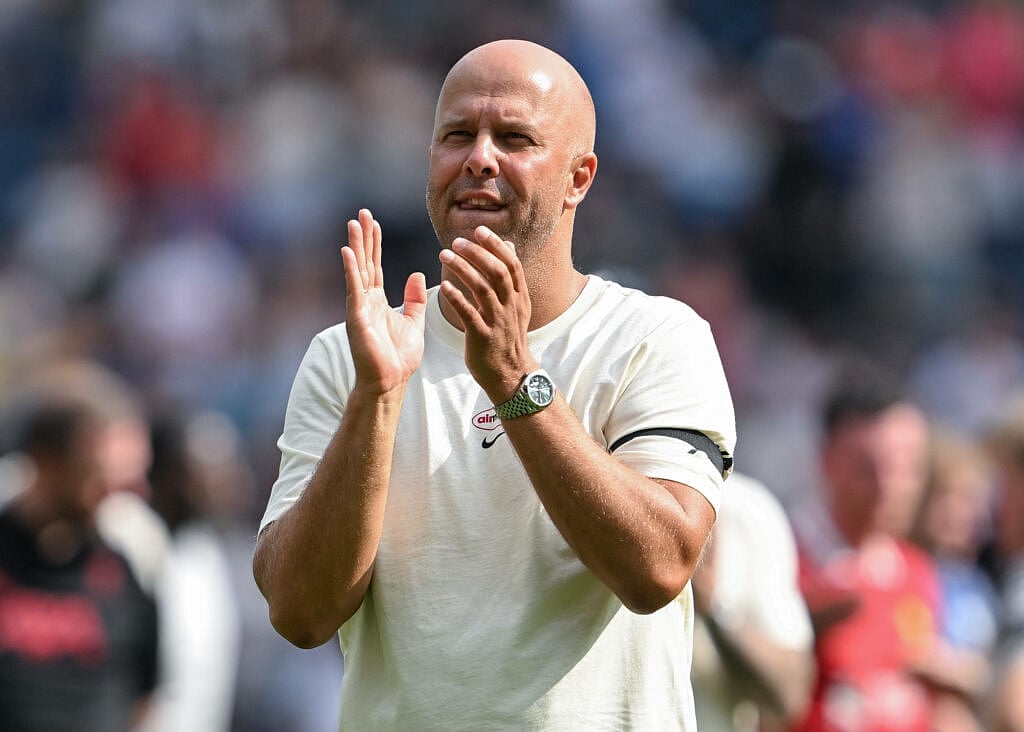 Arne Slot questioned for head scratching tactical decision during ...
