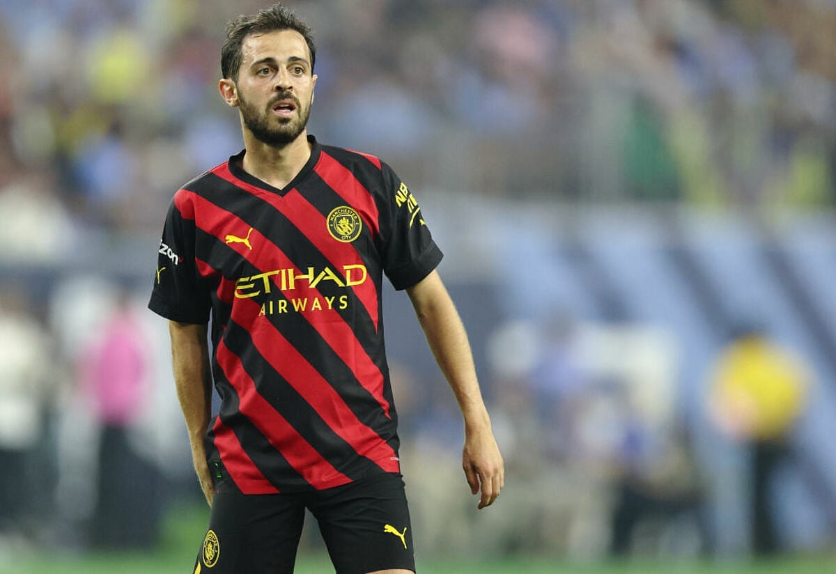 Man City star Silva tipped for big-money exit amid transfer U-turn - pundit