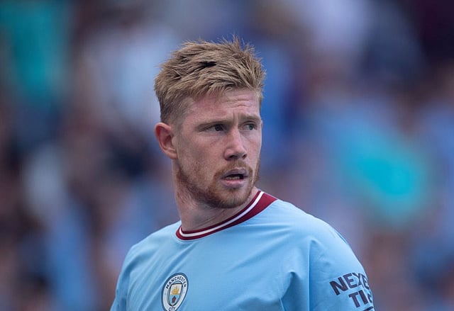 Man City: Pundit accuses De Bruyne after analysis - 'shaking my head'