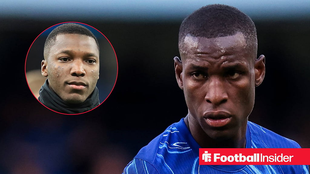 Chelsea's Moises Caicedo reacts to Nicolas Jackson amid Man United interest