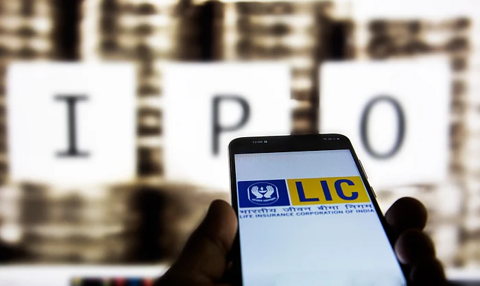 LIC files DRHP, fixes over 11 crore shares for retail | Fortune India LIC files DRHP, fixes over 11 crore shares for retail | Fortune India