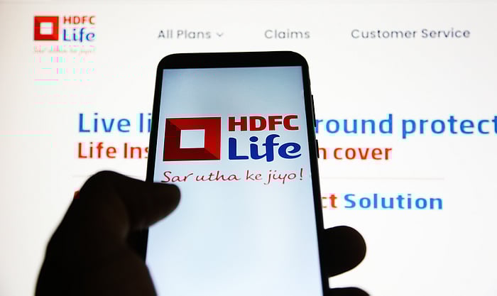 HDFC Life Insurance shares jump 4%; here’s why | Fortune India