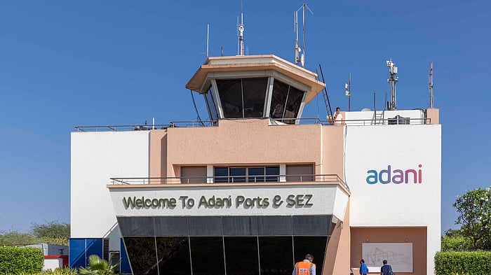 Adani Ports places order for 8 tugs worth ₹450 cr with Cochin Shipyard ...