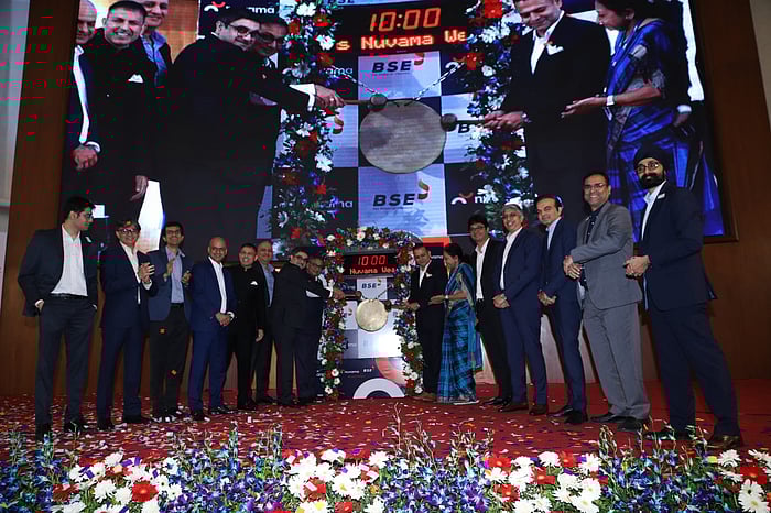 Nuvama Wealth lists at ₹2,750 on NSE; falls 5% post debut | Fortune India