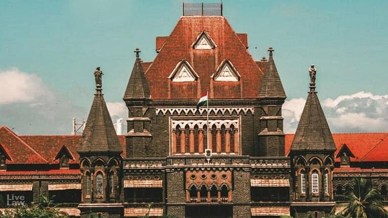 बदलीच्या तक्रारीसाठी पोलिसांना कार्यालयात आणणे गैरवर्तन; मुंबई उच्च ...