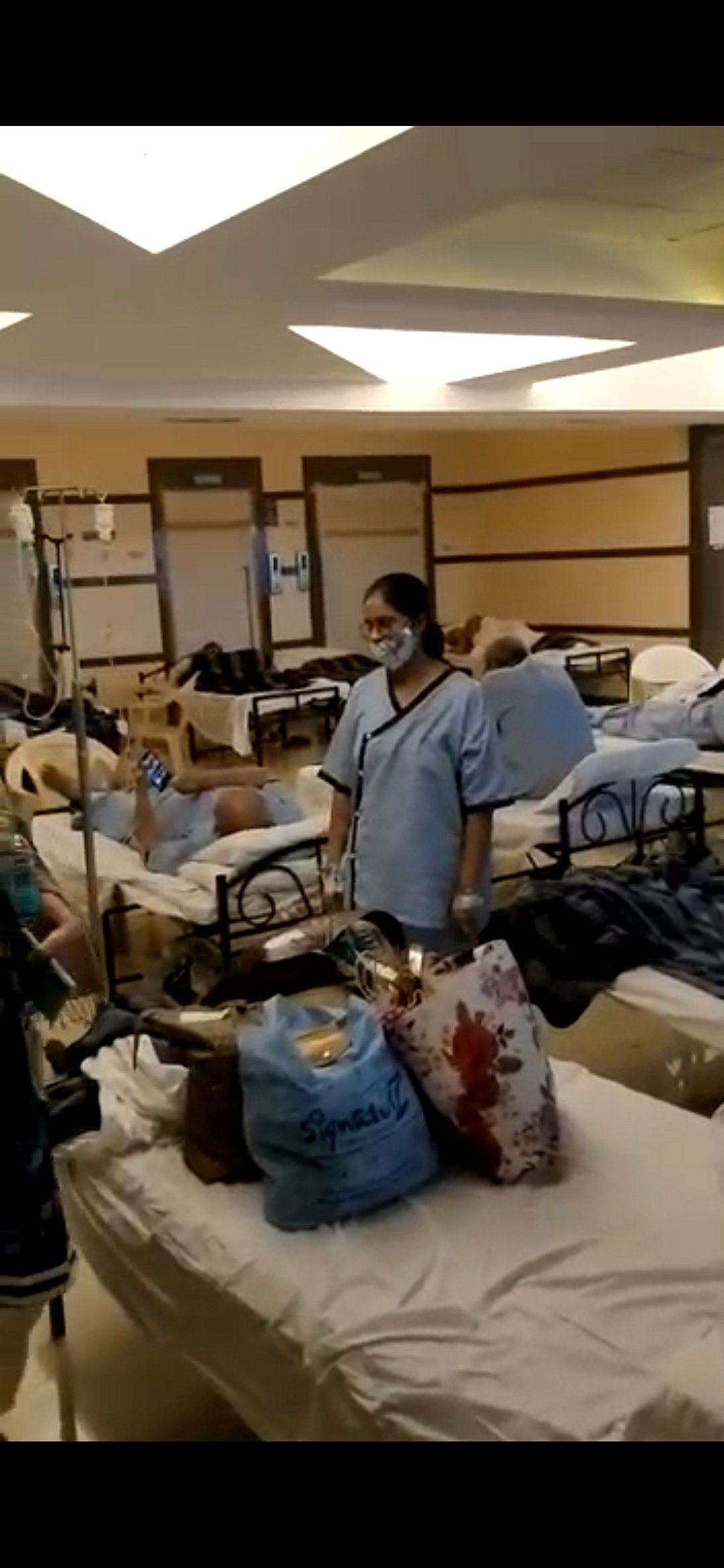 Mumbai: Hospital sets up Covid beds in lift lobby as cases rises