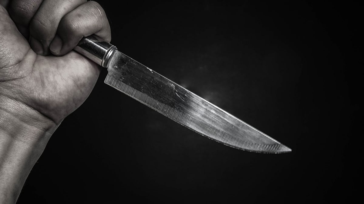 Mumbai: Woman stabbed over 20 times by estranged husband near Cooperage ...