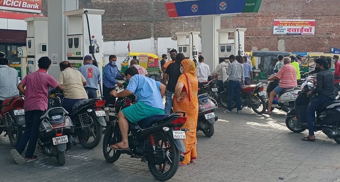 Indore: Indo-Russian oil deal brings hopes of oil price stabilising