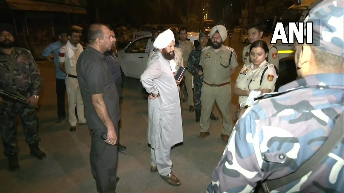 BJP MP Hans Raj Hans visits violence-hit Jahangirpuri, says Amit Shah ...