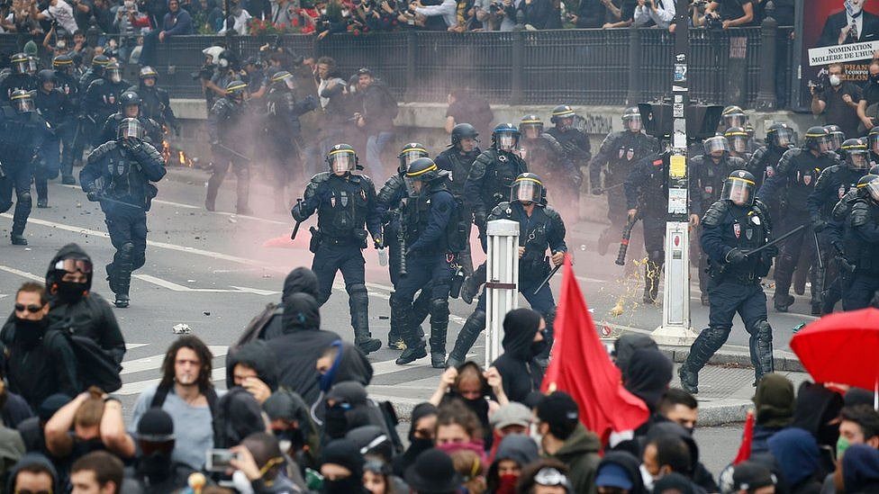 Watch Videos: Clashes erupt in France after Macron re-elected, riot ...