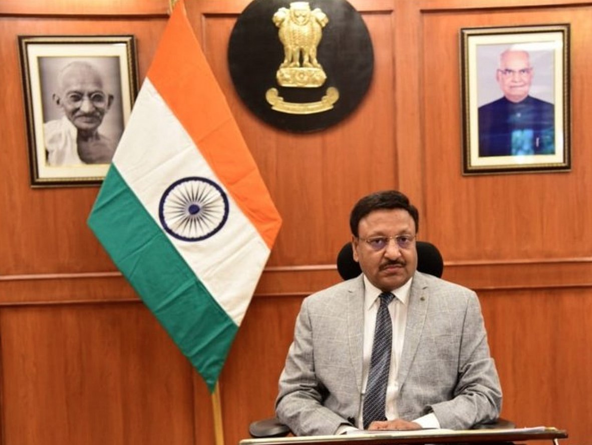 Rajiv Kumar assumes charge as chief election commissioner