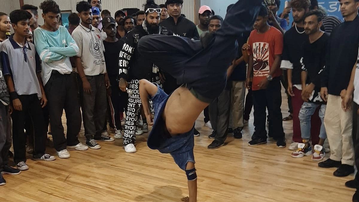 MP: Breakdance is equally important as commercial dancing, say B-Boys ...