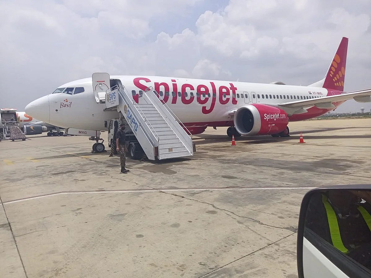 SpiceJet issues fresh statement; takes pride in 'being on schedule'