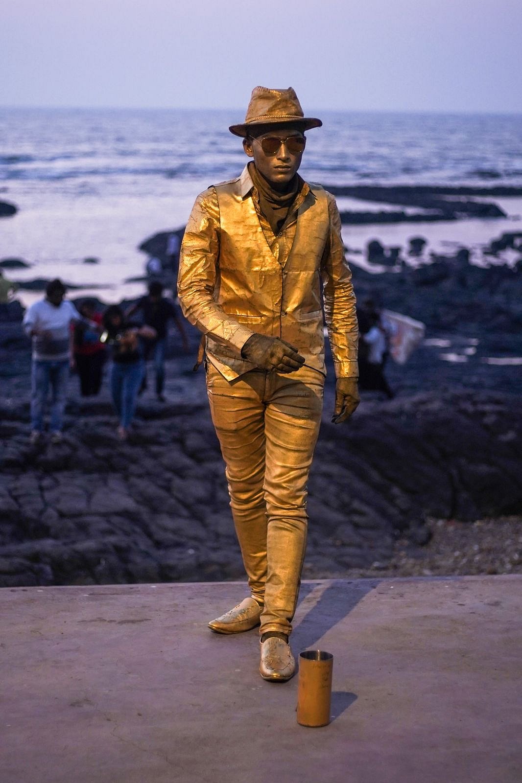 Exclusive: Mumbai's ‘living statue’ aka Gold Man opens up about his ...