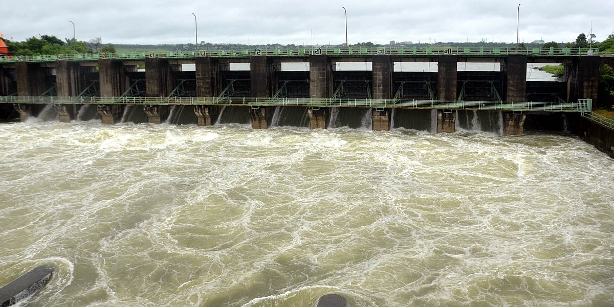 MP sees flood-like situation as gates of 27 dams opened