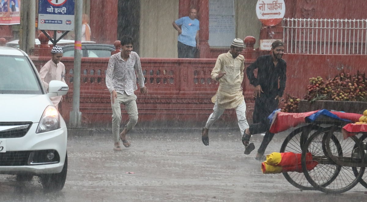 Indore: Rain and cold winds pull down day temp by 5°C below normal ...