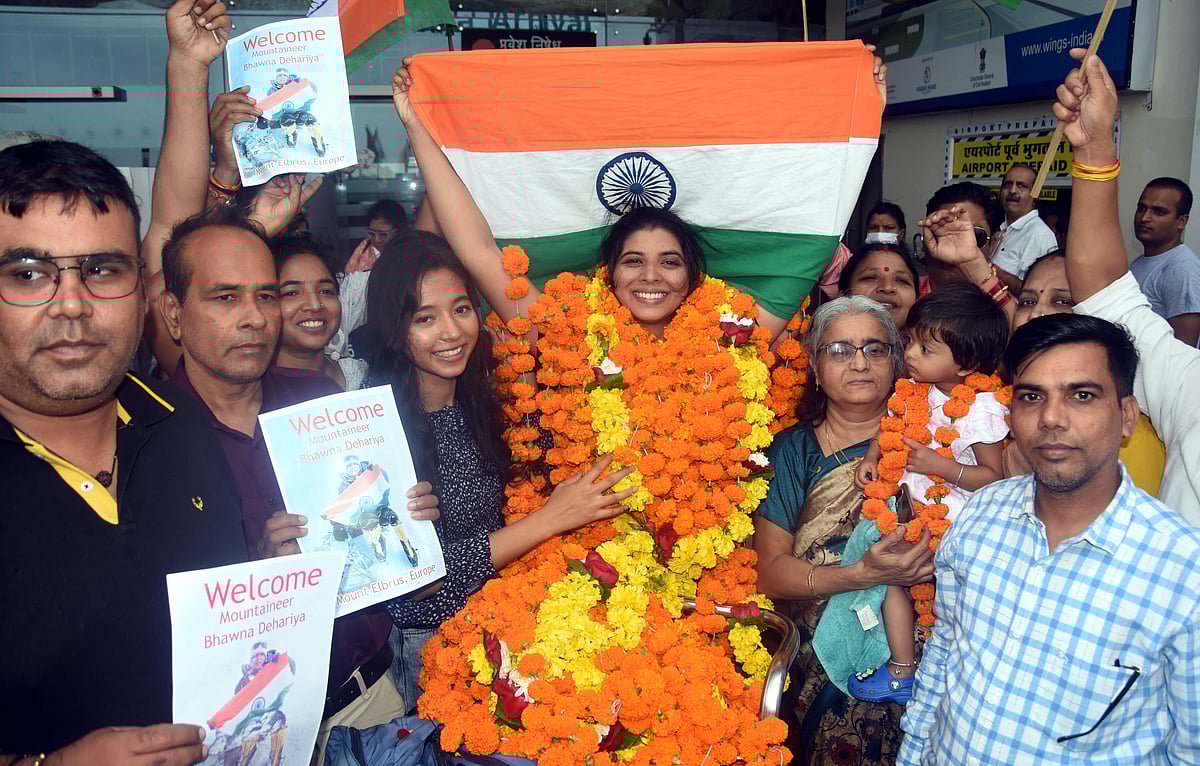 Bhopal: Grand welcome accorded to city mountaineer Bhawna Dehariya