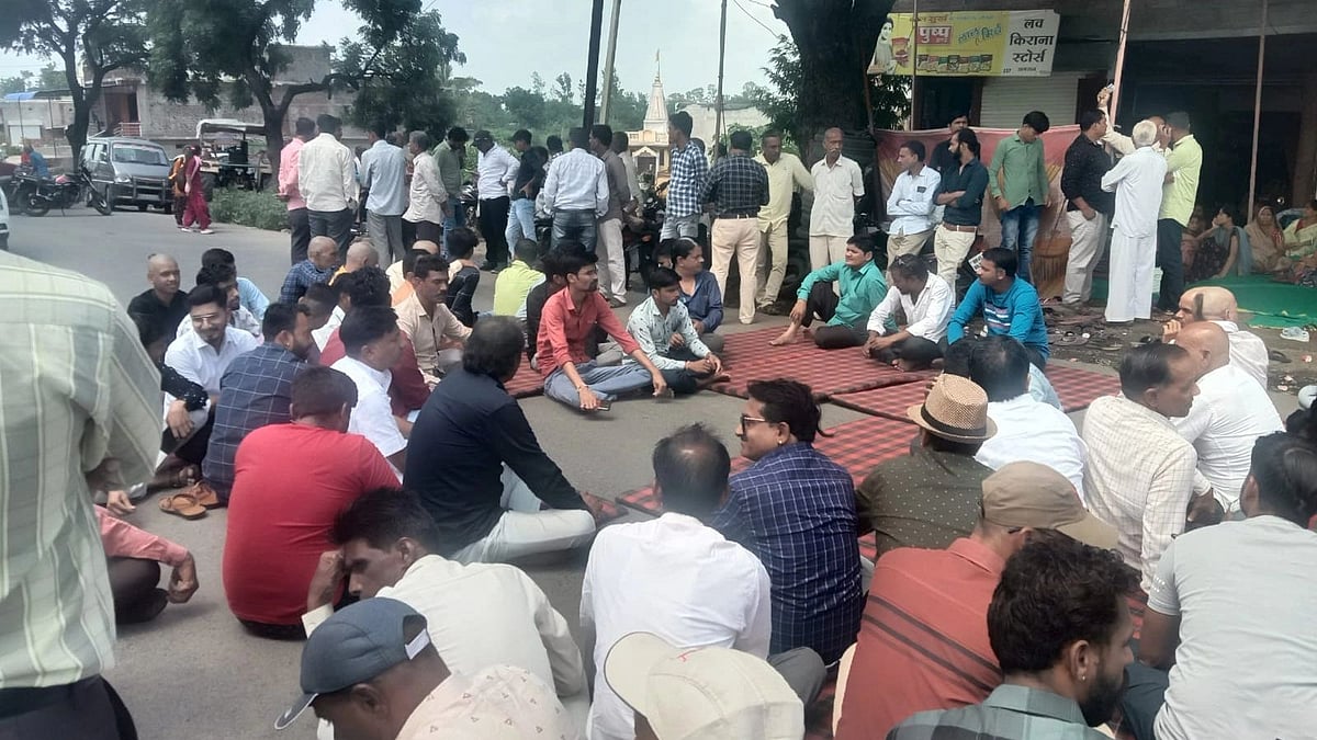 Meghnagar: State highway blocked to protest police failure to nab killer