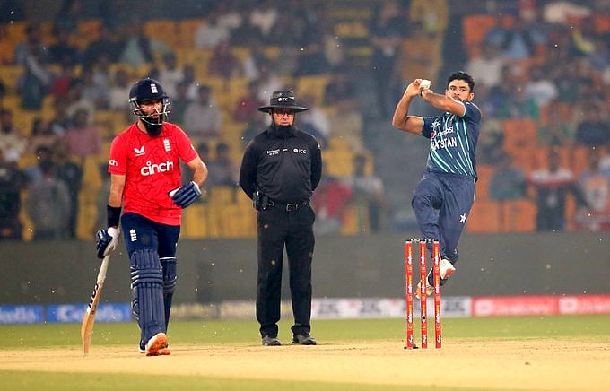 'A debut to remember': Pak fans react after Aamer Jamal's super show ...