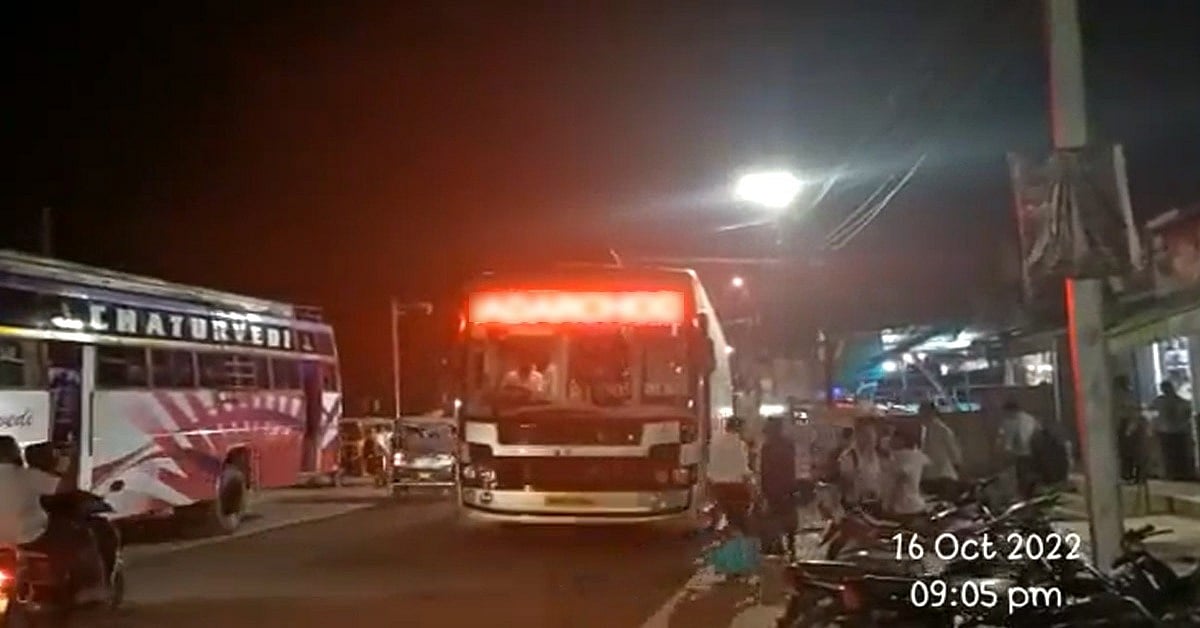 Watch: Fired conductor's 'unique' revenge against MP bus owner, netizens in splits