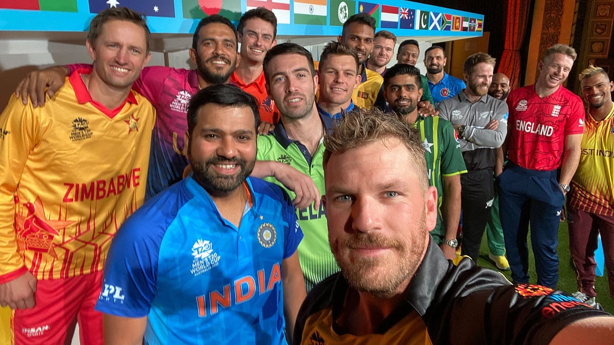 Captains' day out! Skippers of 16 participating teams captured in one ...