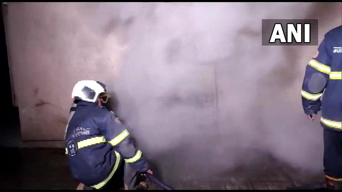Mumbai: Fire in footwear showroom basement in Chembur; none hurt