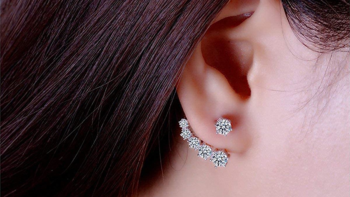 Add style to your workwear with these minimalistic jewellery