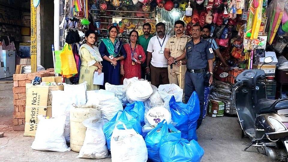 Thane: TMC seized total of 4 tons of banned plastic in financial year ...