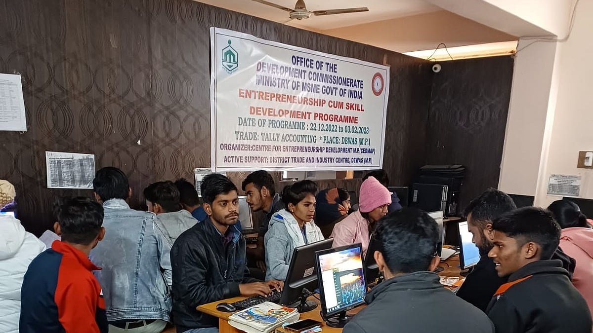 News Diary Dewas: Seminar held at San Thome Academy