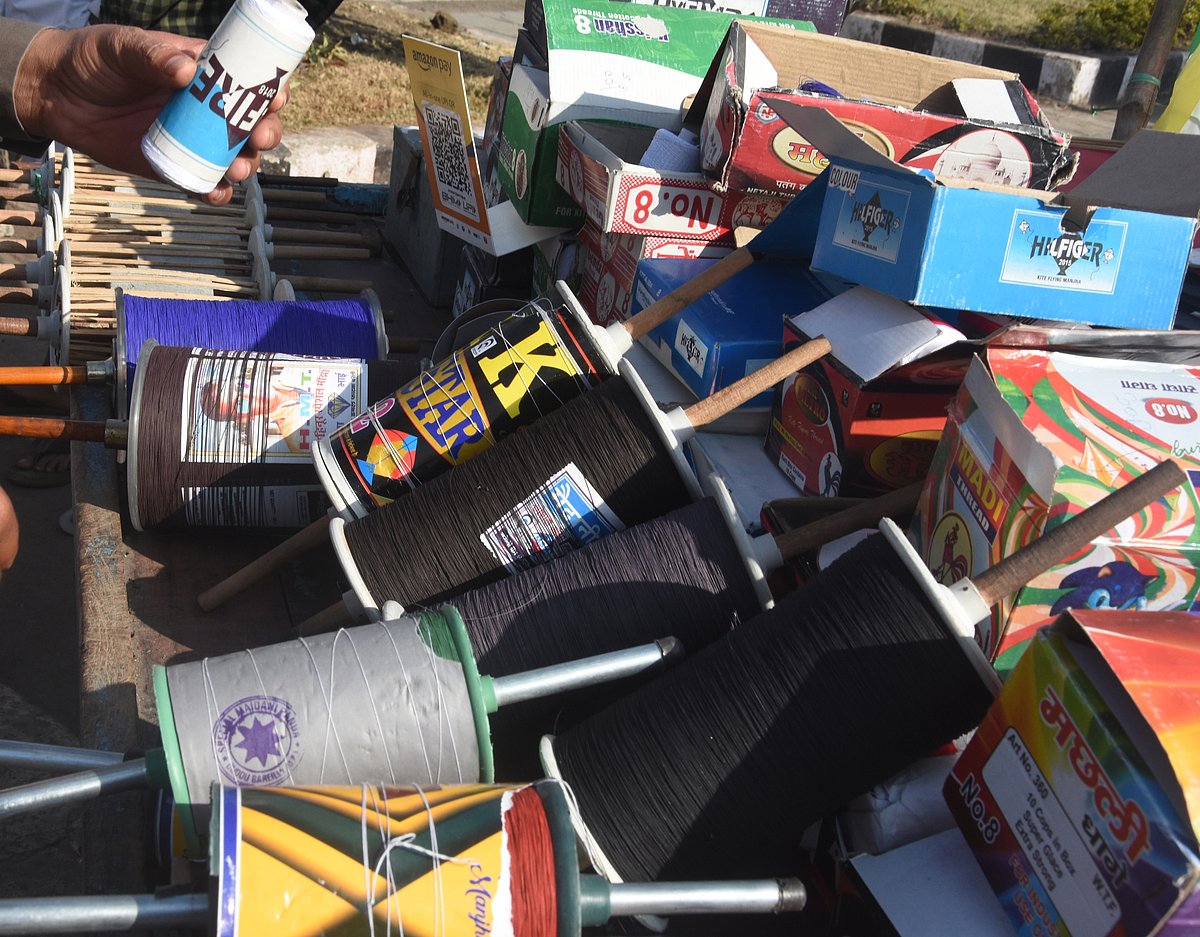 Government pulls the string: Kites with Indian manjha flood market in ...