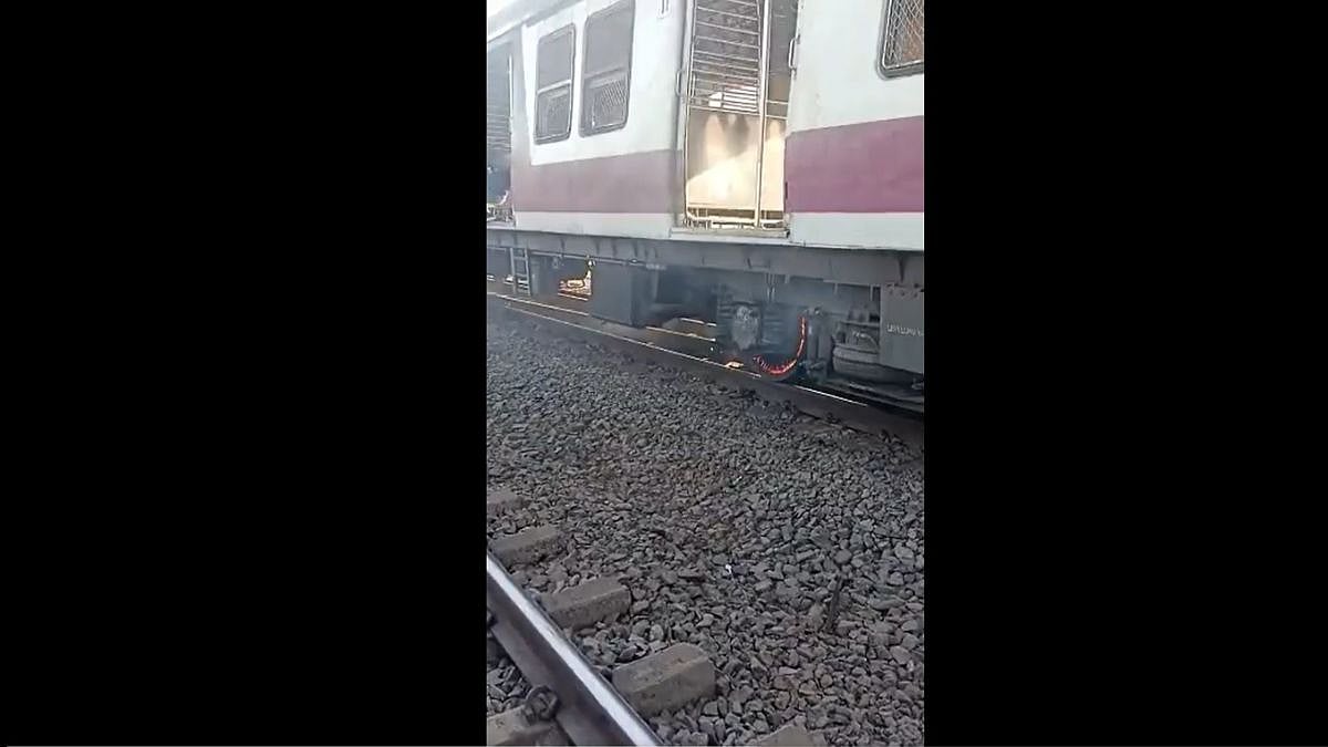WATCH: Mumbai local train wheel catches fire near Asangaon; passengers ...