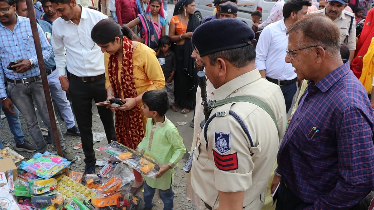 Madhya Pradesh: Collector, SP participate in Meghnagar