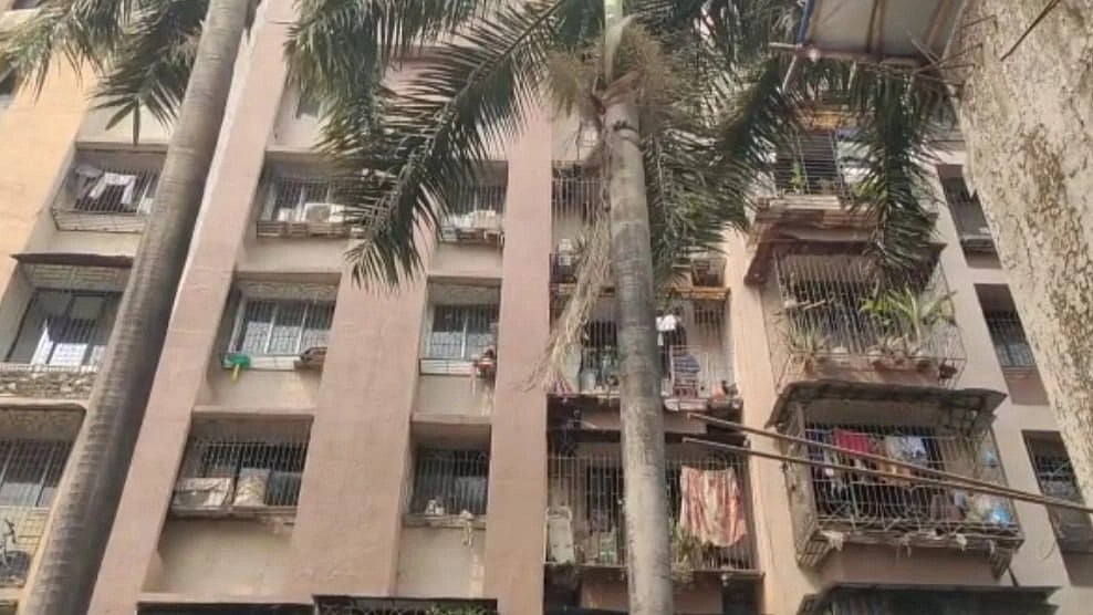 Cracks in Lodha Heaven: 22-year-old complex in Thane not listed as ...
