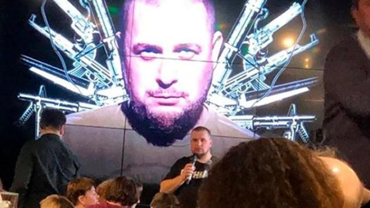 Russian military blogger Vladlen Tatarsky killed in blast after 'woman ...