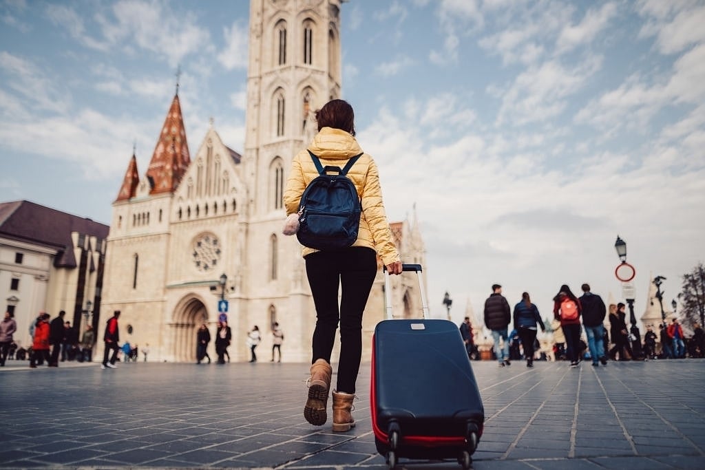 Foreign travel guide: 5 things to know before travelling abroad to deal ...